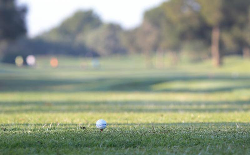 How to Prepare for a Fall Golf Tournament - InPeaks